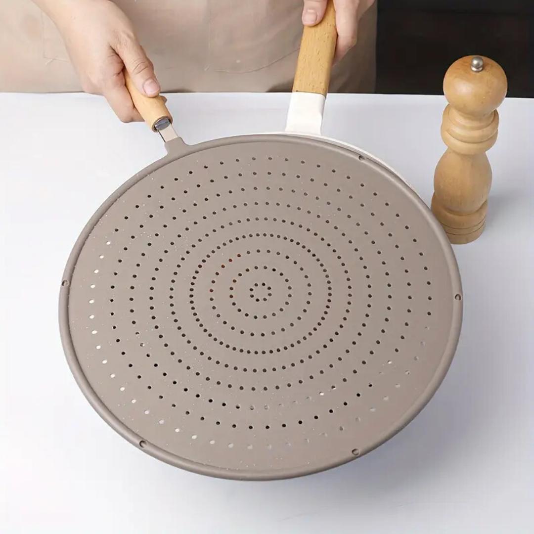 WOODEN HANDLE FRYING PAN SPLASH GUARD